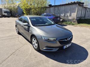 Grey Opel Insignia 2017 in Riga, with an engine capacity of 1.50 L and mileage of 128 thousand km for 11490 €, photo 3 on AUTOMOTO.COM.LV