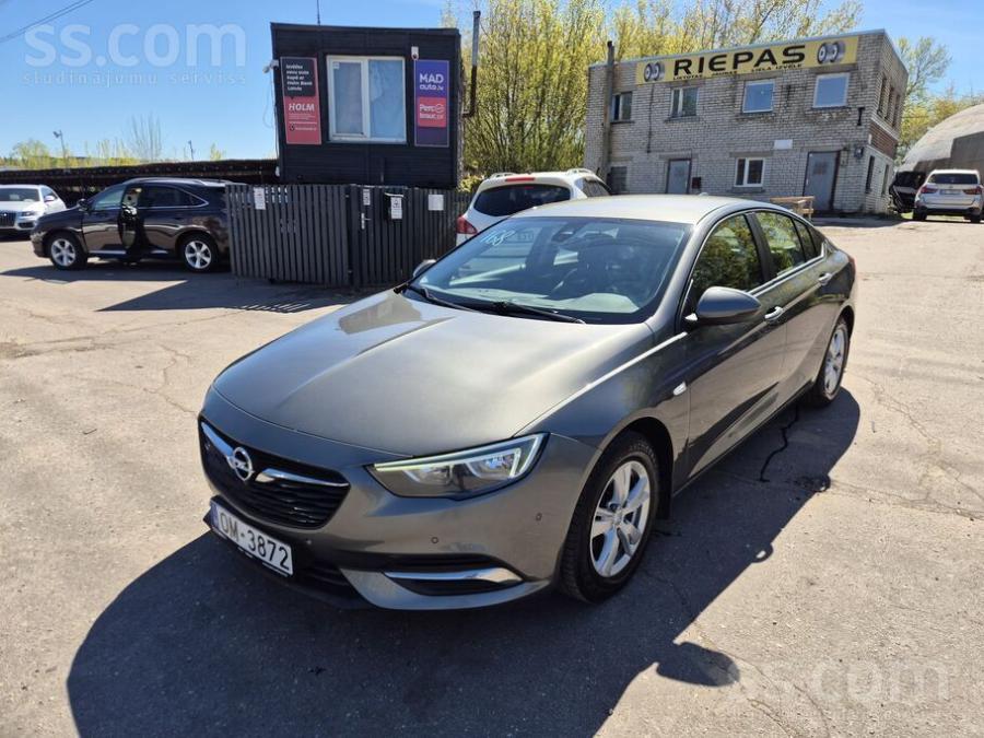 Grey Opel Insignia 2017 in Riga, with an engine capacity of 1.50 L and mileage of 128 thousand km for 11490 €, photo 5 on AUTOMOTO.COM.LV