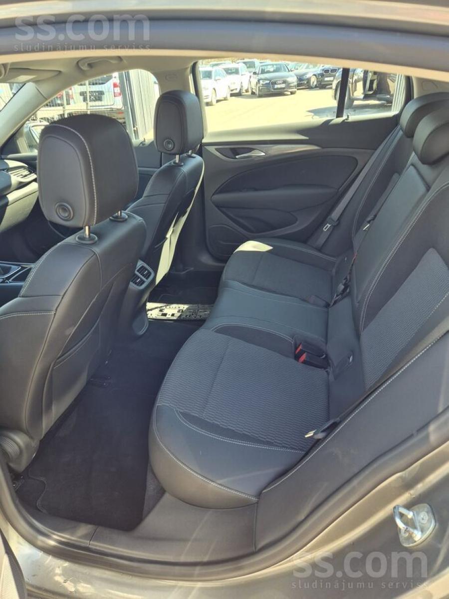 Grey Opel Insignia 2017 in Riga, with an engine capacity of 1.50 L and mileage of 128 thousand km for 11490 €, photo 11 on AUTOMOTO.COM.LV