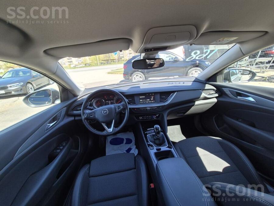 Grey Opel Insignia 2017 in Riga, with an engine capacity of 1.50 L and mileage of 128 thousand km for 11490 €, photo 12 on AUTOMOTO.COM.LV