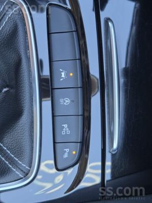 Grey Opel Insignia 2017 in Riga, with an engine capacity of 1.50 L and mileage of 128 thousand km for 11490 €, photo 15 on AUTOMOTO.COM.LV