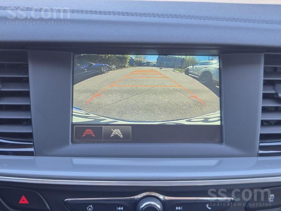 Grey Opel Insignia 2017 in Riga, with an engine capacity of 1.50 L and mileage of 128 thousand km for 11490 €, photo 16 on AUTOMOTO.COM.LV