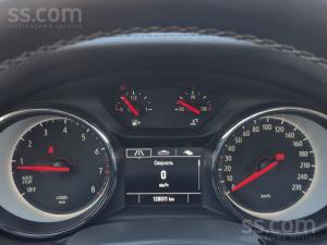 Grey Opel Insignia 2017 in Riga, with an engine capacity of 1.50 L and mileage of 128 thousand km for 11490 €, photo 19 on AUTOMOTO.COM.LV