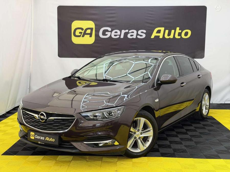 Grey Opel Insignia 2018 in Vilnius, with an engine capacity of 1.49 L and mileage of 120 thousand km for 11850 €, photo 1 on AUTOMOTO.COM.LV