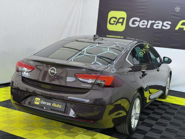 Grey Opel Insignia 2018 in Vilnius, with an engine capacity of 1.49 L and mileage of 120 thousand km for 11850 €, photo 4 on AUTOMOTO.COM.LV