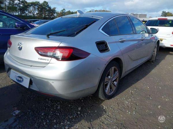 Grey Opel Insignia 2018 in Siauliai, with an engine capacity of 1.60 L and mileage of 182 thousand km for 2299 €, photo 3 on AUTOMOTO.COM.LV