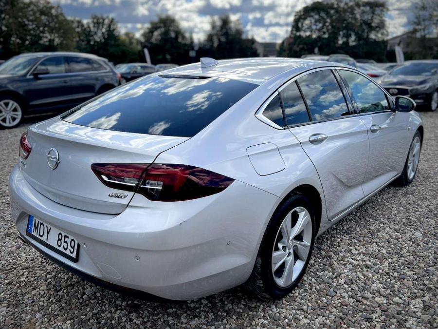 Pelēks Opel Insignia 2018 Kauņa, ar dzinēja tilpumu 2.00 L un nobraukumu 70 tūkst. km par 10800 €, foto 4 vietnē AUTOMOTO.COM.LV