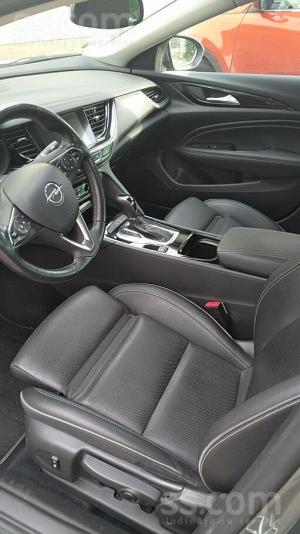 Grey Opel Insignia 2018 in Riga, with an engine capacity of 2.00 L and mileage of 180 thousand km for 14000 €, photo 6 on AUTOMOTO.COM.LV