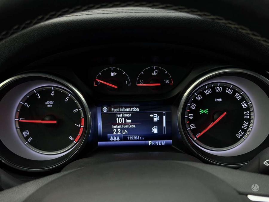 Pelēks Opel Insignia 2018 Viļņa, ar dzinēja tilpumu 1.49 L un nobraukumu 120 tūkst. km par 10850 €, foto 24 vietnē AUTOMOTO.COM.LV