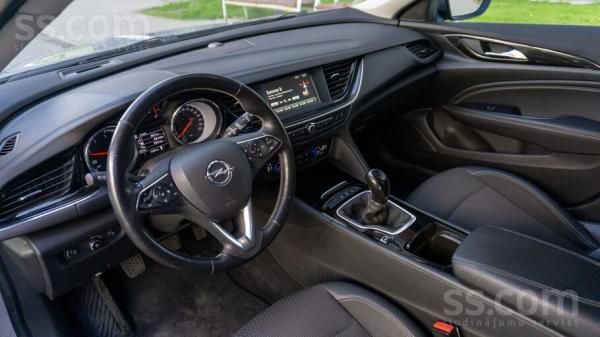 Pelēks Opel Insignia 2018 Rīga, ar dzinēja tilpumu 2.00 L un nobraukumu 112 tūkst. km par 10190 €, foto 10 vietnē AUTOMOTO.COM.LV