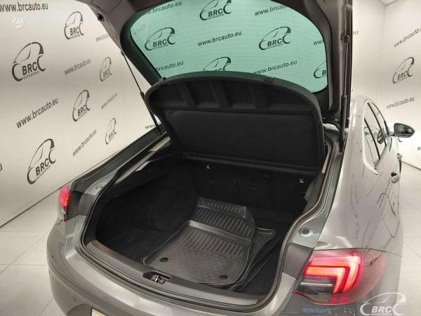 Grey Opel Insignia 2019 in Vilnius, with an engine capacity of 1.96 L and mileage of 101 thousand km for 13900 €, photo 10 on AUTOMOTO.COM.LV