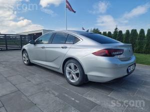 Grey Opel Insignia 2019 in Riga, with an engine capacity of 1.50 L and mileage of 140 thousand km for 11500 €, photo  on AUTOMOTO.COM.LV