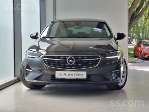 Grey Opel Insignia 2021 in Riga, with an engine capacity of 2.00 L and mileage of 189 thousand km for 6350 €, photo 4 on AUTOMOTO.COM.LV