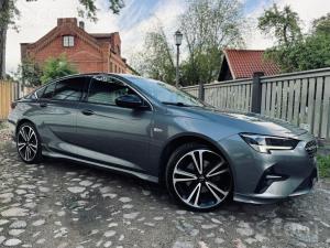 Grey Opel Insignia 2021 in Cesis, with an engine capacity of 1.50 L and mileage of 0 thousand km for 13400 €, photo 3 on AUTOMOTO.COM.LV