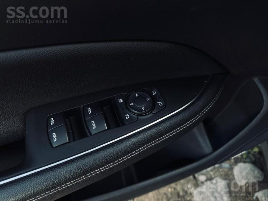 Grey Opel Insignia 2021 in Cesis, with an engine capacity of 1.50 L and mileage of 0 thousand km for 13400 €, photo 29 on AUTOMOTO.COM.LV