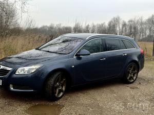 Grey Opel Insignia 2009 in Kuldiga, with an engine capacity of 2.00 L and mileage of 262 thousand km for 3400 €, photo  on AUTOMOTO.COM.LV