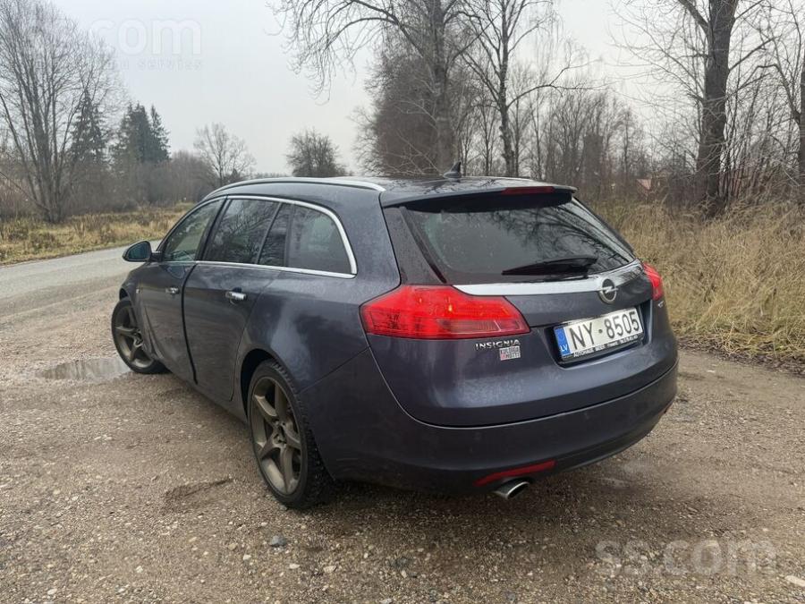 Pelēks Opel Insignia 2009 Kuldīga, ar dzinēja tilpumu 2.00 L un nobraukumu 262 tūkst. km par 3400 €, foto 3 vietnē AUTOMOTO.COM.LV