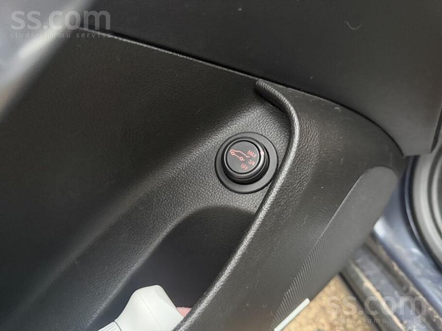 Pelēks Opel Insignia 2009 Kuldīga, ar dzinēja tilpumu 2.00 L un nobraukumu 262 tūkst. km par 3400 €, foto 8 vietnē AUTOMOTO.COM.LV