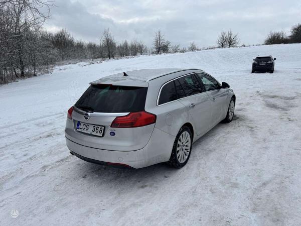 Grey Opel Insignia 2009 in Kaunas, with an engine capacity of 2.00 L and mileage of 350 thousand km for 2999 €, photo 3 on AUTOMOTO.COM.LV