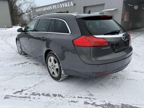 Grey Opel Insignia 2009 in Vilkaviskis, with an engine capacity of 0.00 L and mileage of 319 thousand km for 2850 €, photo 7 on AUTOMOTO.COM.LV