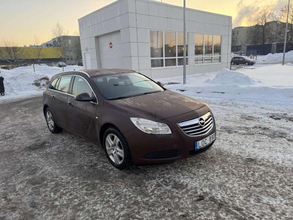 Grey Opel Insignia 2009 in Vilnius, with an engine capacity of 1.96 L and mileage of 417 thousand km for 1850 €, photo 7 on AUTOMOTO.COM.LV