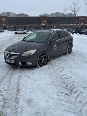 Grey Opel Insignia 2009 in Klaipeda, with an engine capacity of 1.96 L and mileage of 208 thousand km for 3300 €, photo 3 on AUTOMOTO.COM.LV