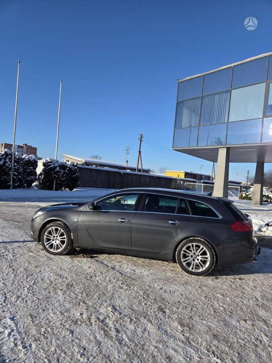 Pelēks Opel Insignia 2009 Mažeikiai, ar dzinēja tilpumu 1.96 L un nobraukumu 319 tūkst. km par 1999 €, foto 3 vietnē AUTOMOTO.COM.LV