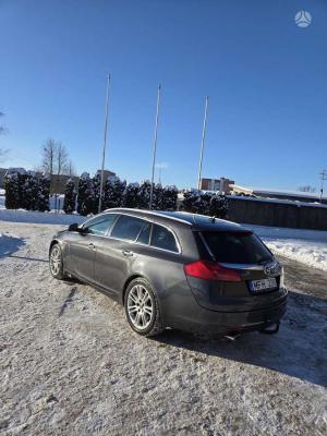 Pelēks Opel Insignia 2009 Mažeikiai, ar dzinēja tilpumu 1.96 L un nobraukumu 319 tūkst. km par 1999 €, foto 4 vietnē AUTOMOTO.COM.LV