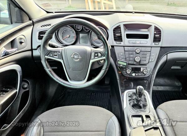Grey Opel Insignia 2009 in Tallinn, with an engine capacity of 2.00 L and mileage of 325 thousand km for 1690 €, photo 11 on AUTOMOTO.COM.LV