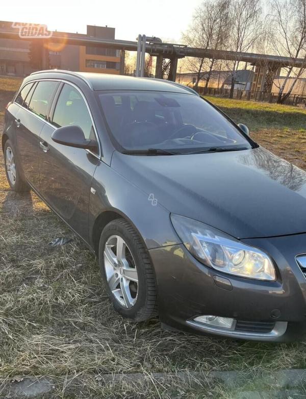 Pelēks Opel Insignia 2009 Kauņa, ar dzinēja tilpumu 2.00 L un nobraukumu 319 tūkst. km par 2100 €, foto 1 vietnē AUTOMOTO.COM.LV