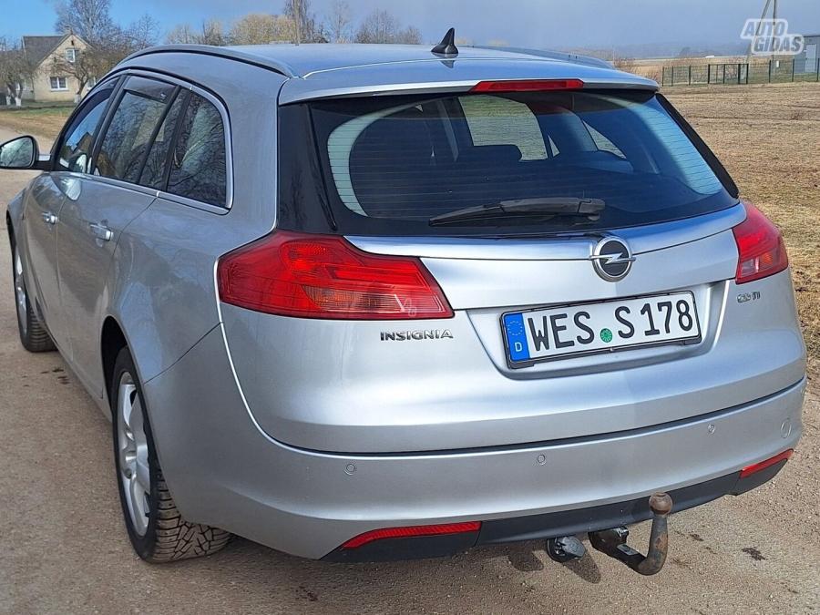 Grey Opel Insignia 2009 in Mazeikiai, with an engine capacity of 2.00 L and mileage of 314 thousand km for 3150 €, photo 3 on AUTOMOTO.COM.LV