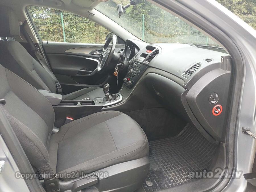 Pelēks Opel Insignia 2009 Tartu, ar dzinēja tilpumu 2.00 L un nobraukumu 356 tūkst. km par 2400 €, foto 9 vietnē AUTOMOTO.COM.LV