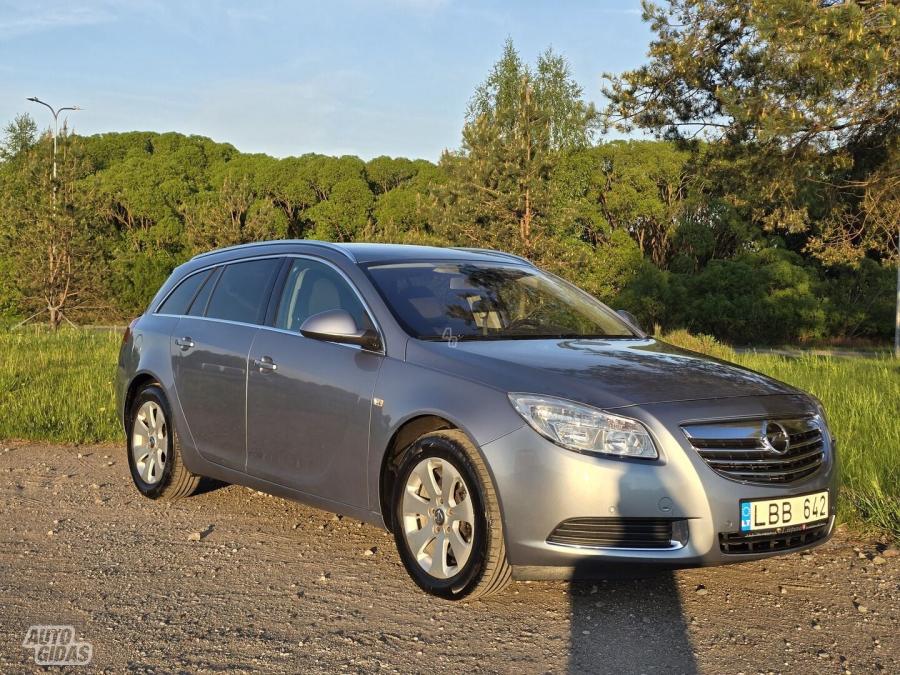 Grey Opel Insignia 2009 in Taurage, with an engine capacity of 2.00 L and mileage of 233 thousand km for 2550 €, photo 4 on AUTOMOTO.COM.LV