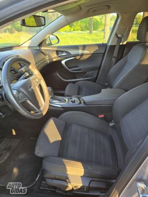 Grey Opel Insignia 2009 in Taurage, with an engine capacity of 2.00 L and mileage of 233 thousand km for 2550 €, photo 12 on AUTOMOTO.COM.LV
