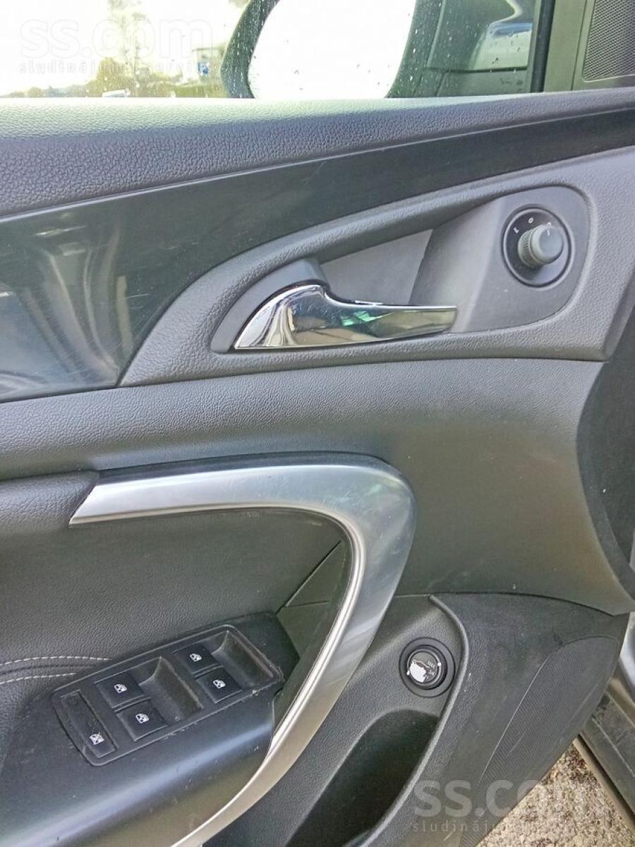 Pelēks Opel Insignia 2009 Rīga, ar dzinēja tilpumu 2.00 L un nobraukumu 316 tūkst. km par 2750 €, foto 5 vietnē AUTOMOTO.COM.LV