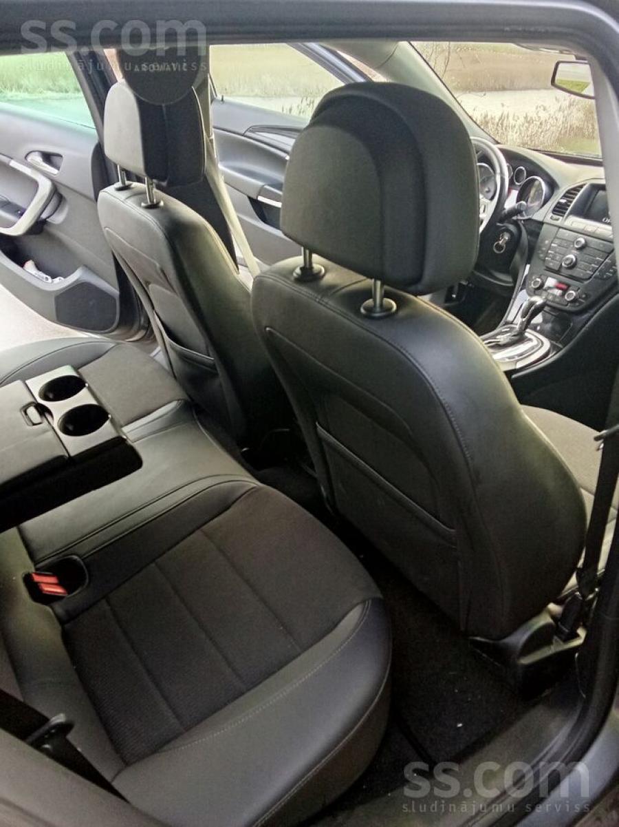 Pelēks Opel Insignia 2009 Rīga, ar dzinēja tilpumu 2.00 L un nobraukumu 316 tūkst. km par 2750 €, foto 10 vietnē AUTOMOTO.COM.LV