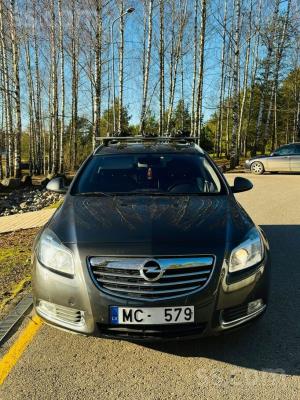 Grey Opel Insignia 2009 in Jekabpils, with an engine capacity of 2.00 L and mileage of 242 thousand km for 2650 €, photo  on AUTOMOTO.COM.LV
