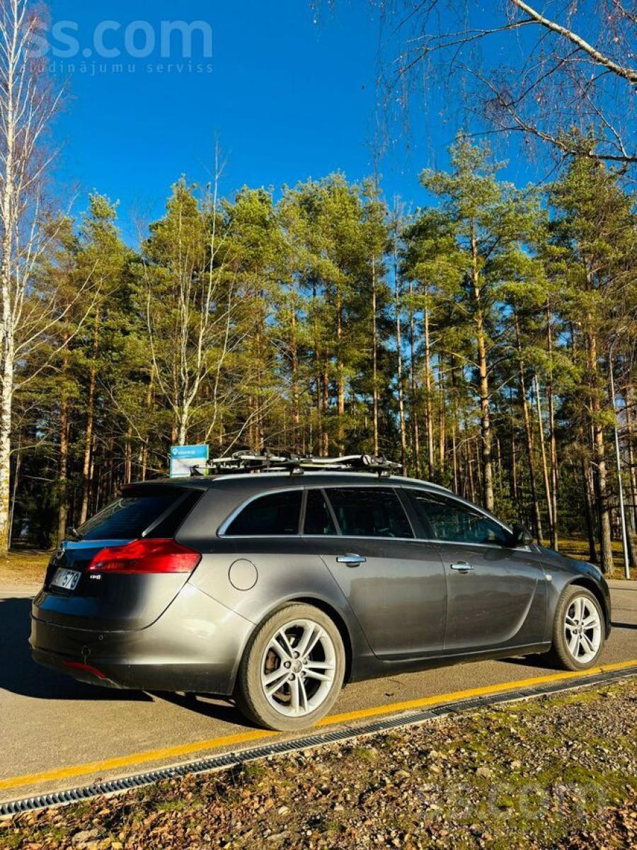 Grey Opel Insignia 2009 in Jekabpils, with an engine capacity of 2.00 L and mileage of 242 thousand km for 2650 €, photo 3 on AUTOMOTO.COM.LV
