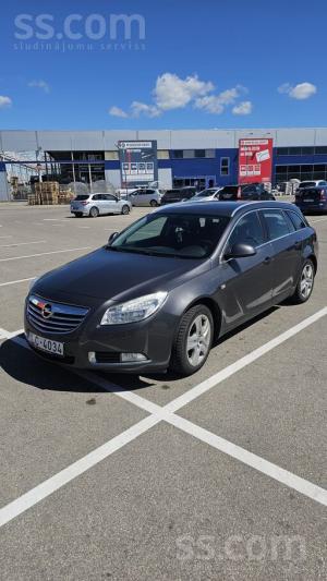 Pelēks Opel Insignia 2009 Daugavpils, ar dzinēja tilpumu 1.80 L un nobraukumu 176 tūkst. km par 4200 €, foto 3 vietnē AUTOMOTO.COM.LV