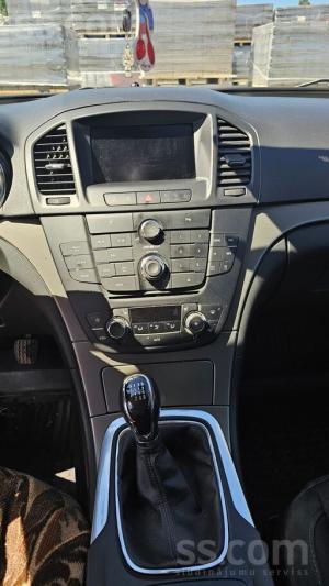 Pelēks Opel Insignia 2009 Daugavpils, ar dzinēja tilpumu 1.80 L un nobraukumu 176 tūkst. km par 4200 €, foto 8 vietnē AUTOMOTO.COM.LV