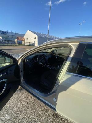 Grey Opel Insignia 2009 in Vilnius, with an engine capacity of 1.96 L and mileage of 332 thousand km for 2550 €, photo 7 on AUTOMOTO.COM.LV