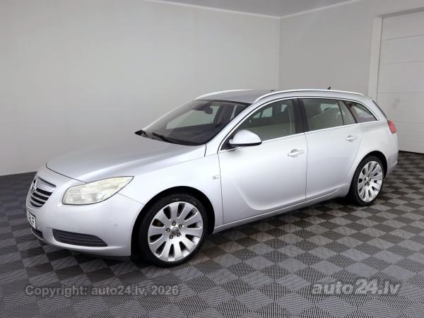 Grey Opel Insignia 2009 in Tallinn, with an engine capacity of 2.00 L and mileage of 306 thousand km for 1599 €, photo 2 on AUTOMOTO.COM.LV