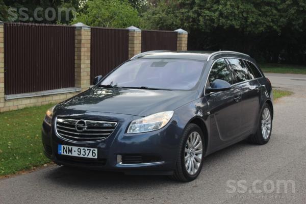 Pelēks Opel Insignia 2009 Rīga, ar dzinēja tilpumu 2.00 L un nobraukumu 251 tūkst. km par 2199 €, foto 1 vietnē AUTOMOTO.COM.LV