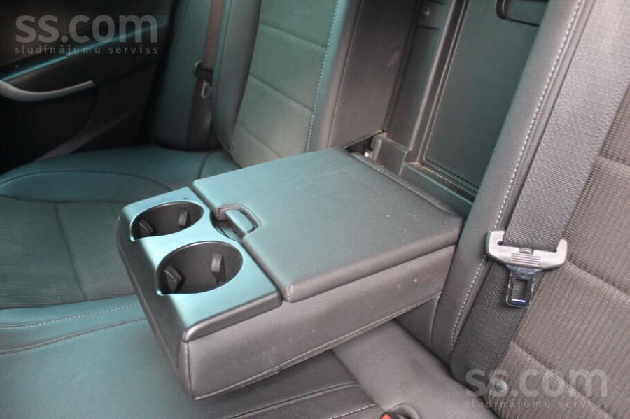 Pelēks Opel Insignia 2009 Rīga, ar dzinēja tilpumu 2.00 L un nobraukumu 251 tūkst. km par 2199 €, foto 20 vietnē AUTOMOTO.COM.LV