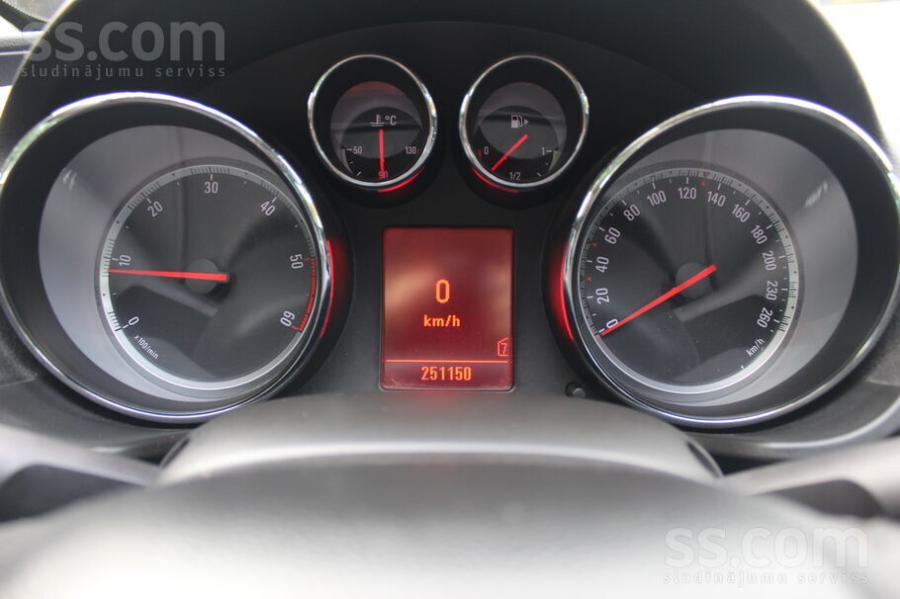 Pelēks Opel Insignia 2009 Rīga, ar dzinēja tilpumu 2.00 L un nobraukumu 251 tūkst. km par 2199 €, foto 25 vietnē AUTOMOTO.COM.LV