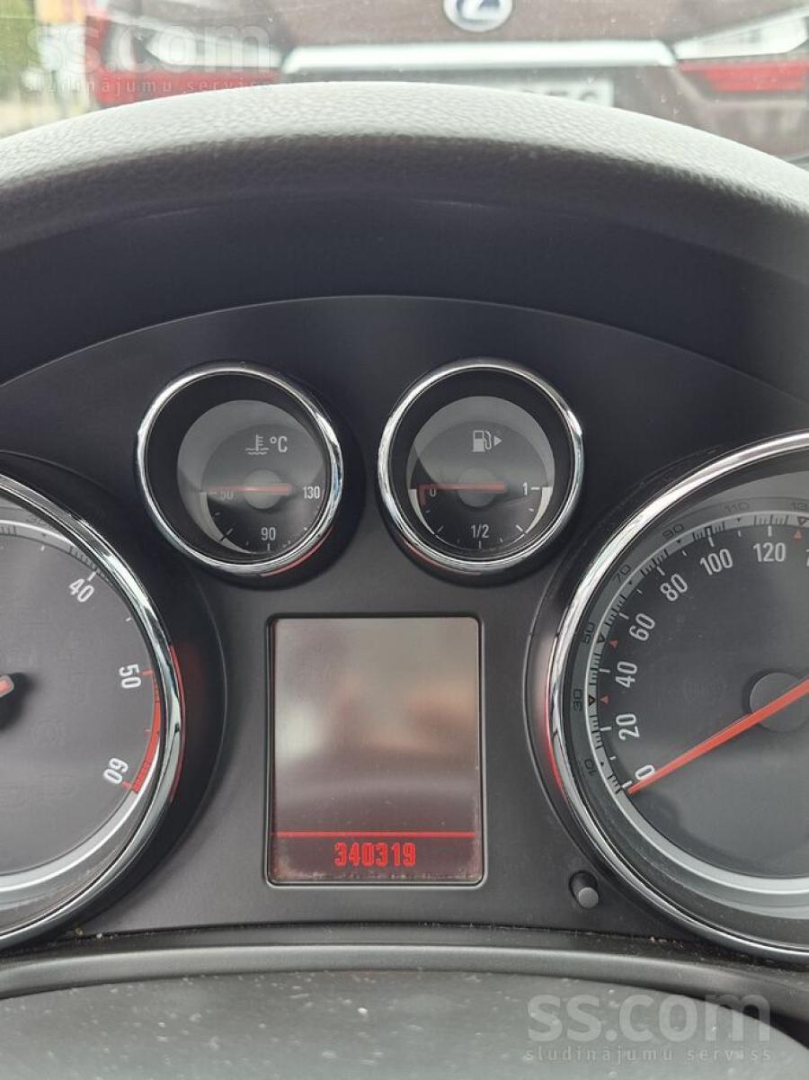 Pelēks Opel Insignia 2009 Jēkabpils, ar dzinēja tilpumu 2.00 L un nobraukumu 340 tūkst. km par 2200 €, foto 8 vietnē AUTOMOTO.COM.LV