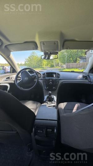 Grey Opel Insignia 2009 in Riga, with an engine capacity of 2.00 L and mileage of 200 thousand km for 2900 €, photo 8 on AUTOMOTO.COM.LV