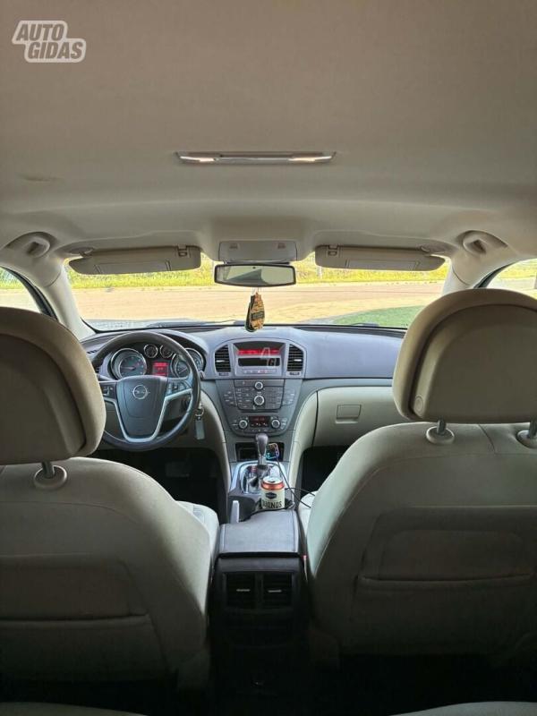 Grey Opel Insignia 2009 in Pakruojis, with an engine capacity of 2.00 L and mileage of 350 thousand km for 1850 €, photo 6 on AUTOMOTO.COM.LV