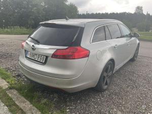 Grey Opel Insignia 2009 in Nemencine, with an engine capacity of 1.80 L and mileage of 247 thousand km for 2800 €, photo 4 on AUTOMOTO.COM.LV