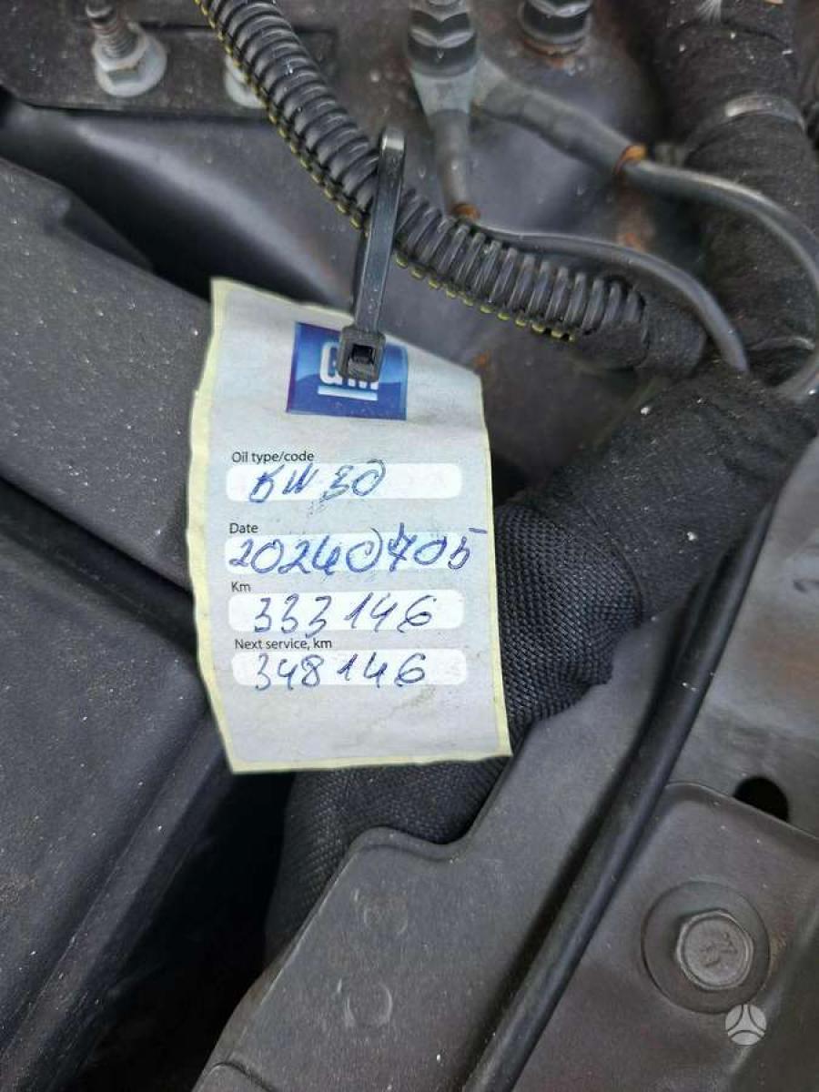 Grey Opel Insignia 2009 in Panevezys, with an engine capacity of 1.96 L and mileage of 336 thousand km for 2300 €, photo 9 on AUTOMOTO.COM.LV